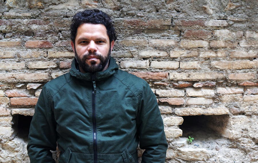 Ricardo Sarmiento - Selfie - Hypermedia Magazine