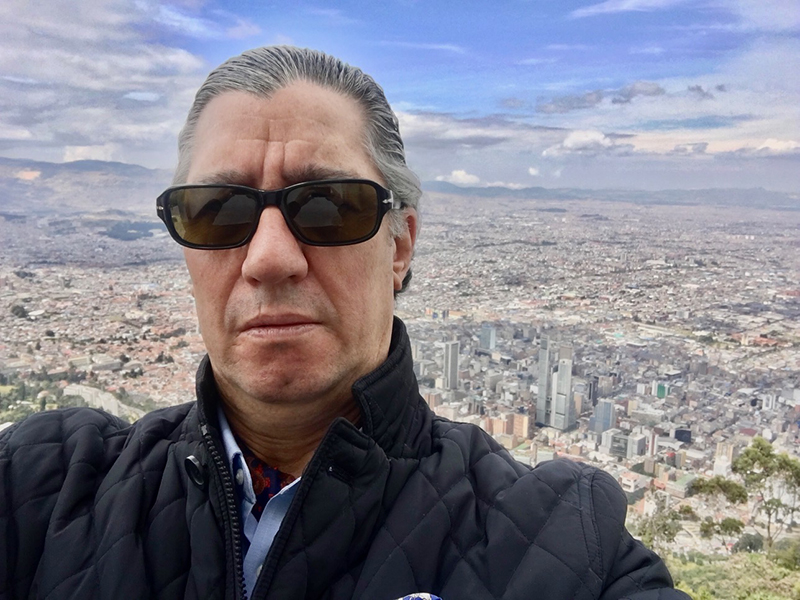 La ciudad a cuestas de Karl Krispin - Juan Luis Landaeta